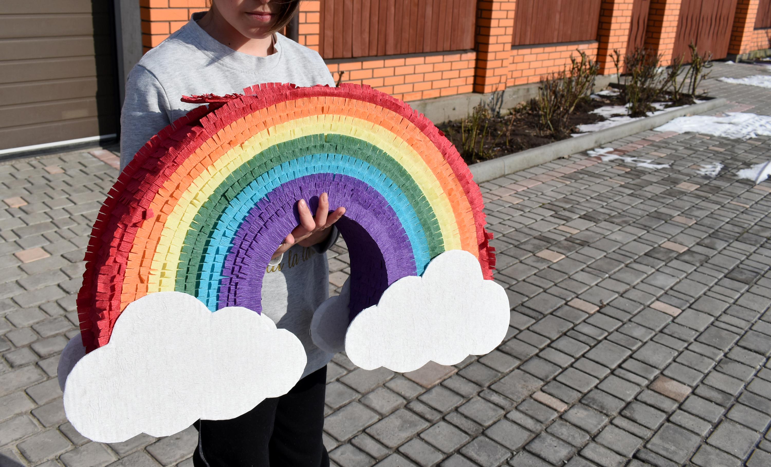 Rainbow With Cloud Pinata 23 X 16 X 4 Inch, Rainbow Whack String Pinata ...