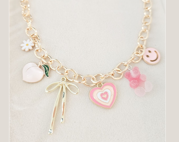 Preppy Clover Necklace - Etsy