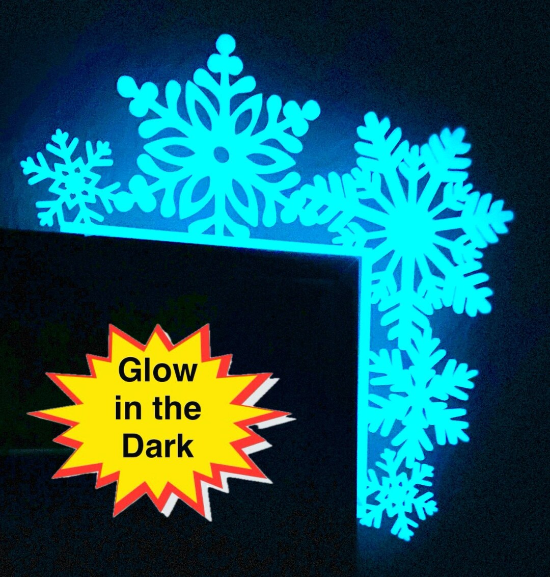 Christmas Snowflakes Glow-in-the-dark Corner Door Topper Corner Sign ...