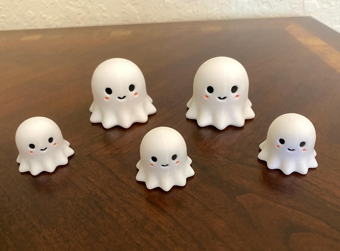 Cute Ghost for Halloween - Halloween Decorations Desk Display - Spooky ...