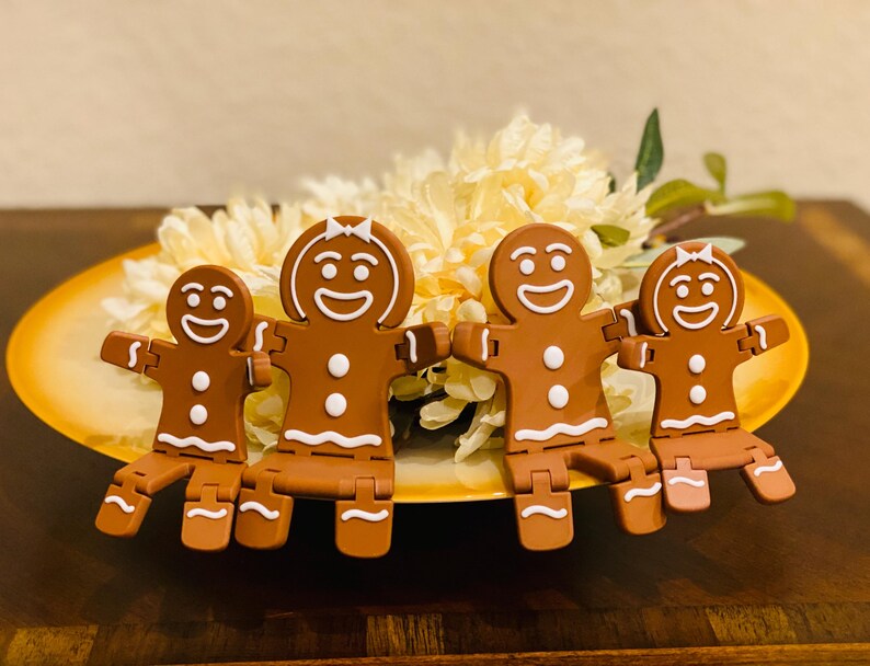 Articulated Gingerbread Man Family, Build Your Family Christmas Decor ...