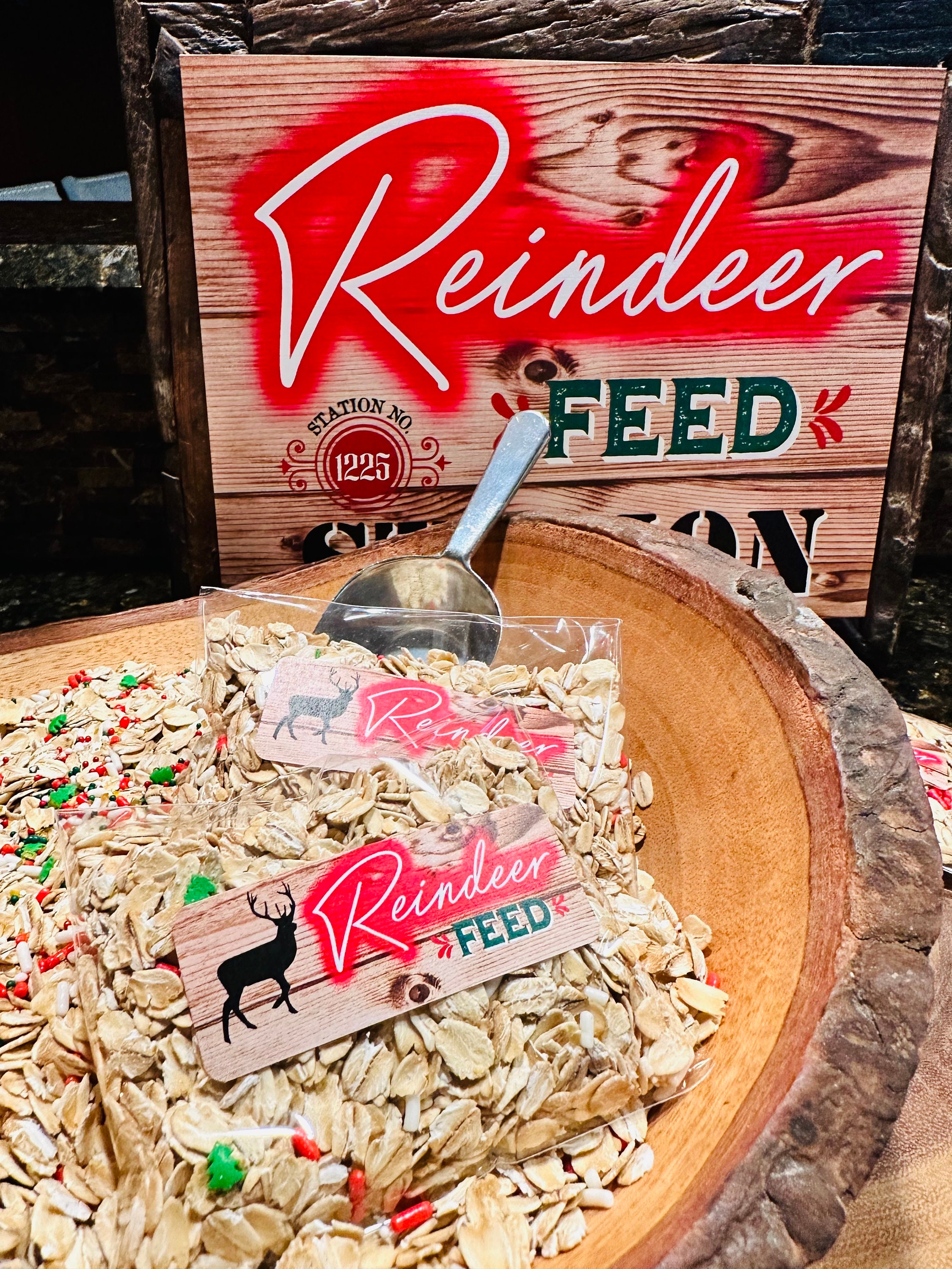 Printable Reindeer Feed Station Signs, Magic Reindeer Feed, Christmas ...