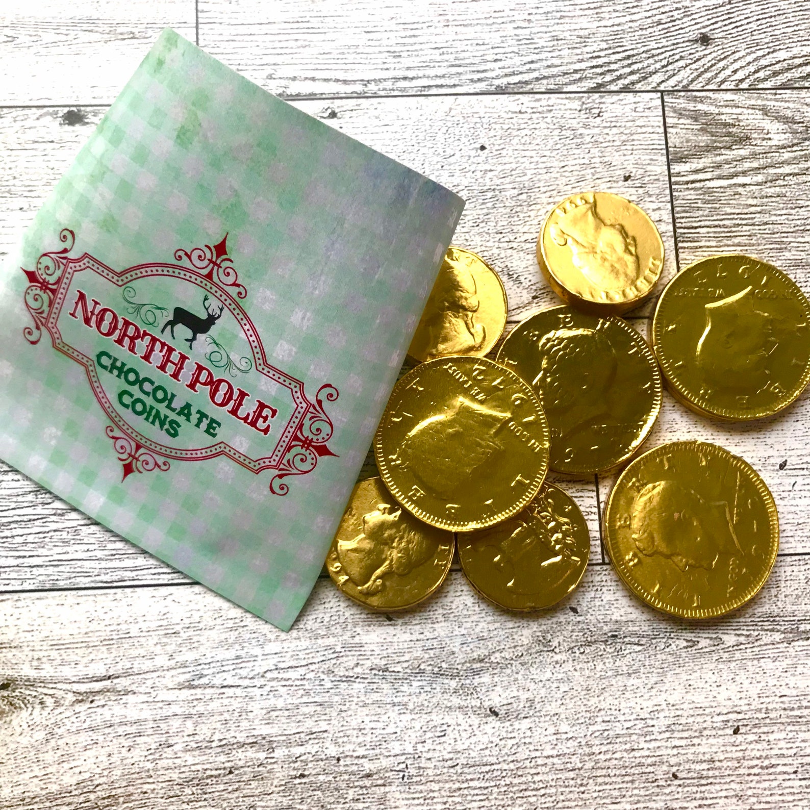 Printable Christmas Candy Favors, Pyramid Template, Triangular Candy ...