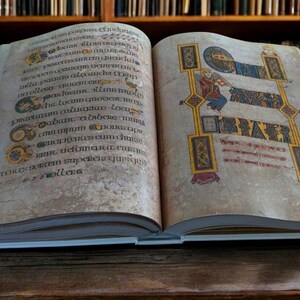 Book of Kells 800 AD Kell's Manuscript Facsimile Full-size Color ...