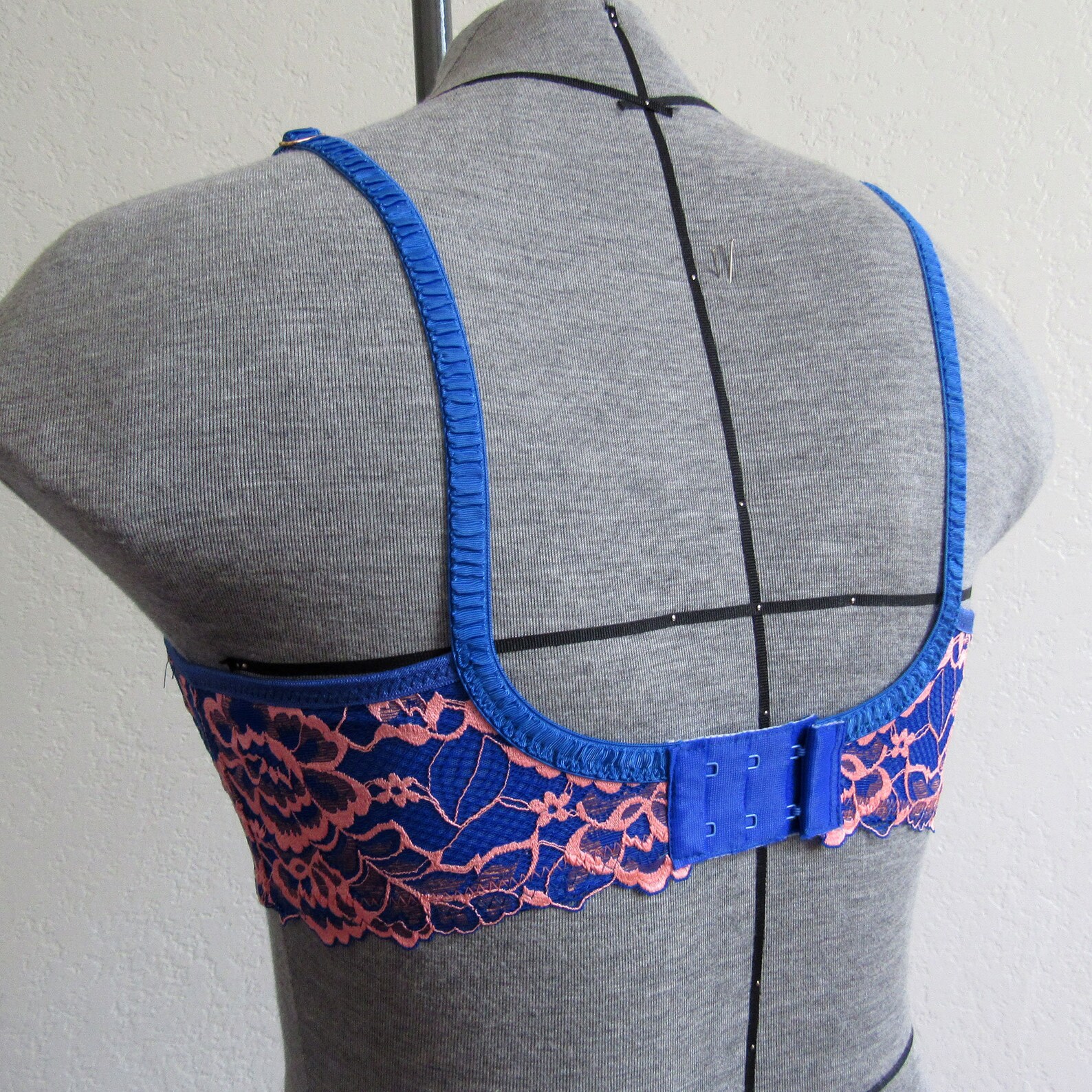 Annika Wireless Bra PDF Sewing Pattern: Wire-free Bra for Low-stretch ...