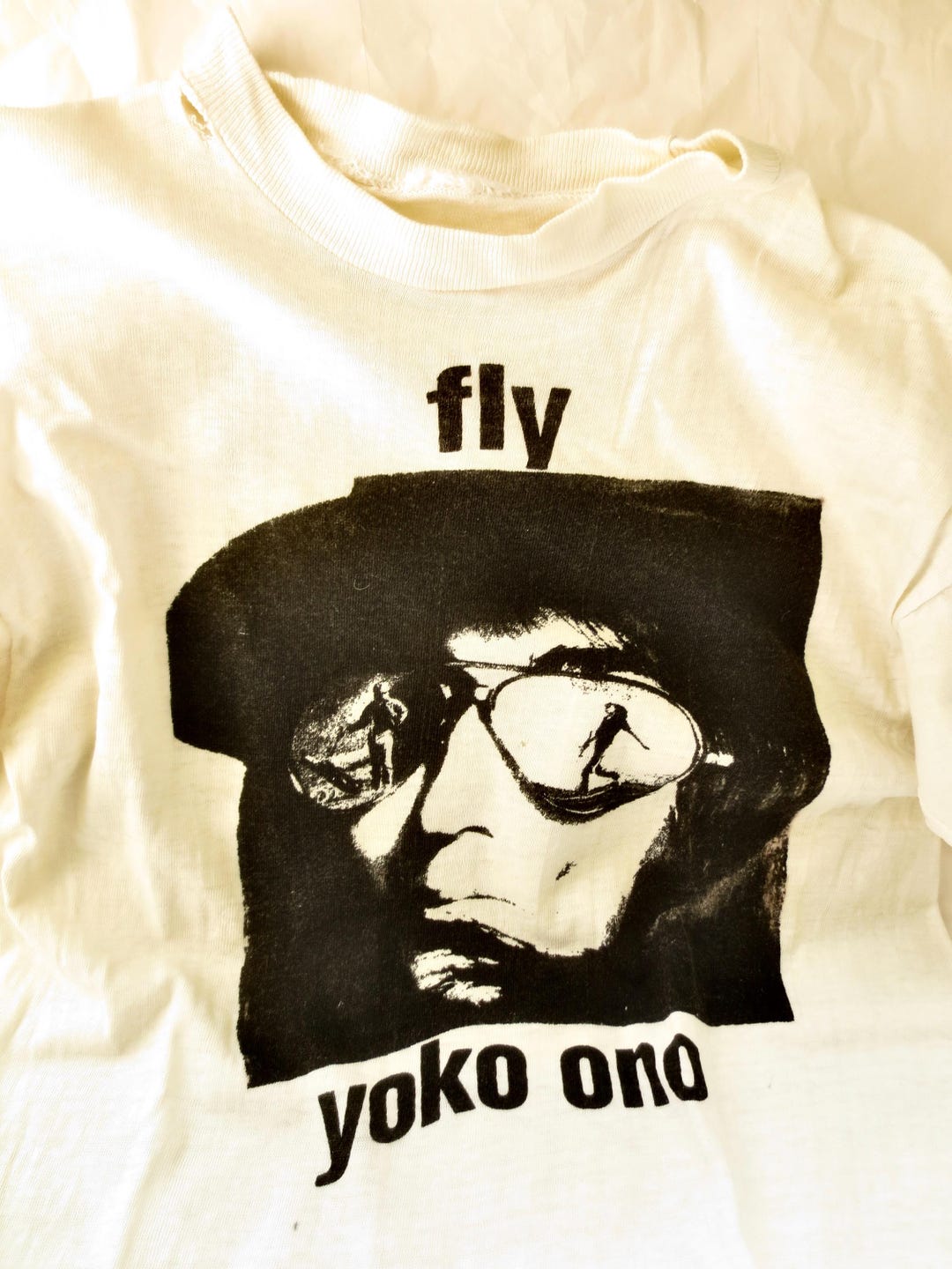 1971 FLY Tshirt - Yoko Ono Art Installation at the Everson Museum ...