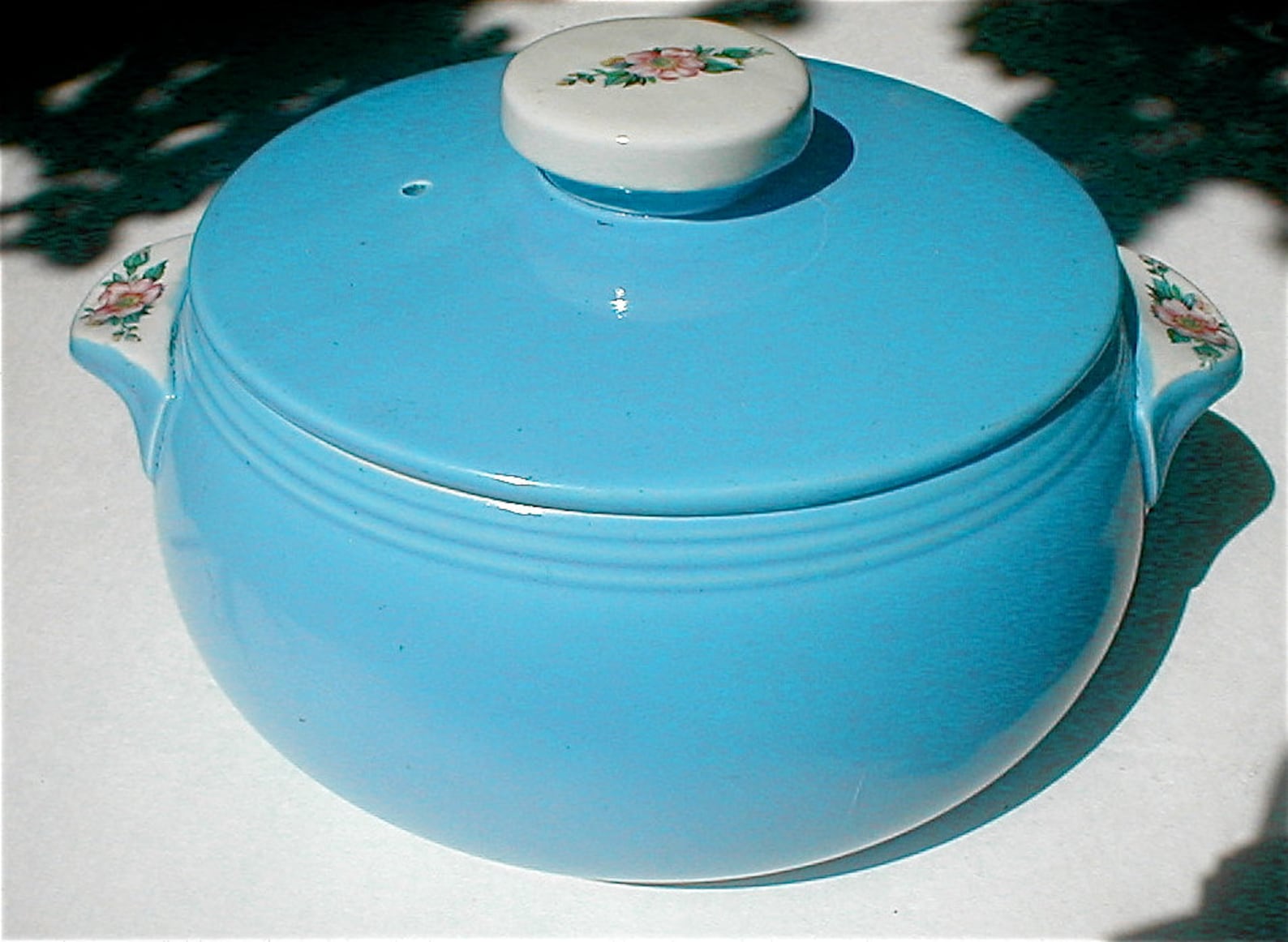 Hall Rose Parade Casserole and Bean Pot - Oven to Table Kitchenware - Etsy