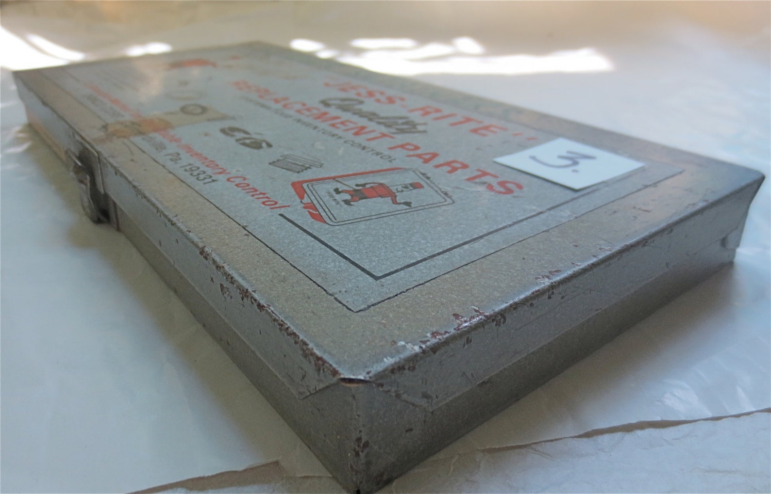 No. 3 Hardware Shop Metal Parts Box Bibb Washer Retainers - Etsy