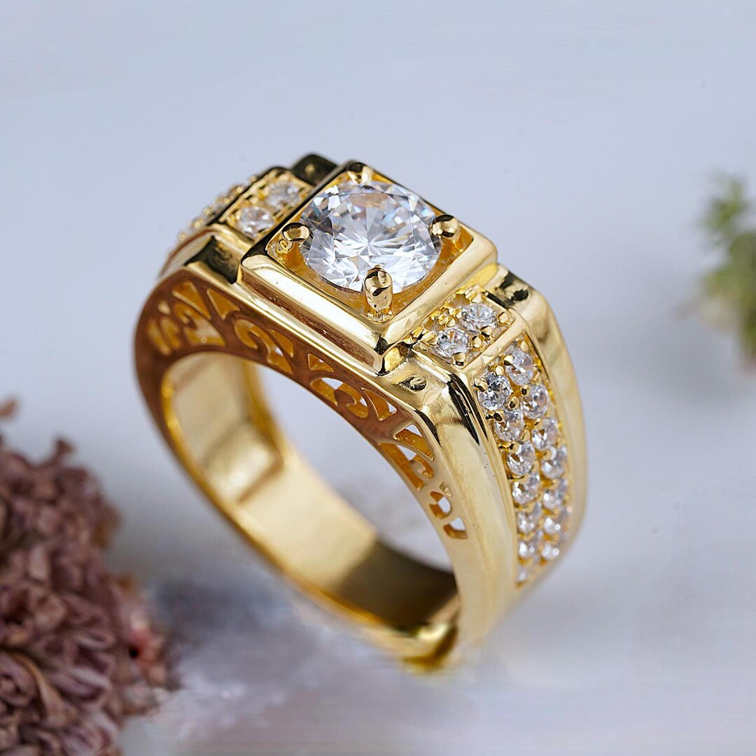 Men's Diamond/natural Moissanite Ring, 14K Yellow Gold Pinky Band Round ...