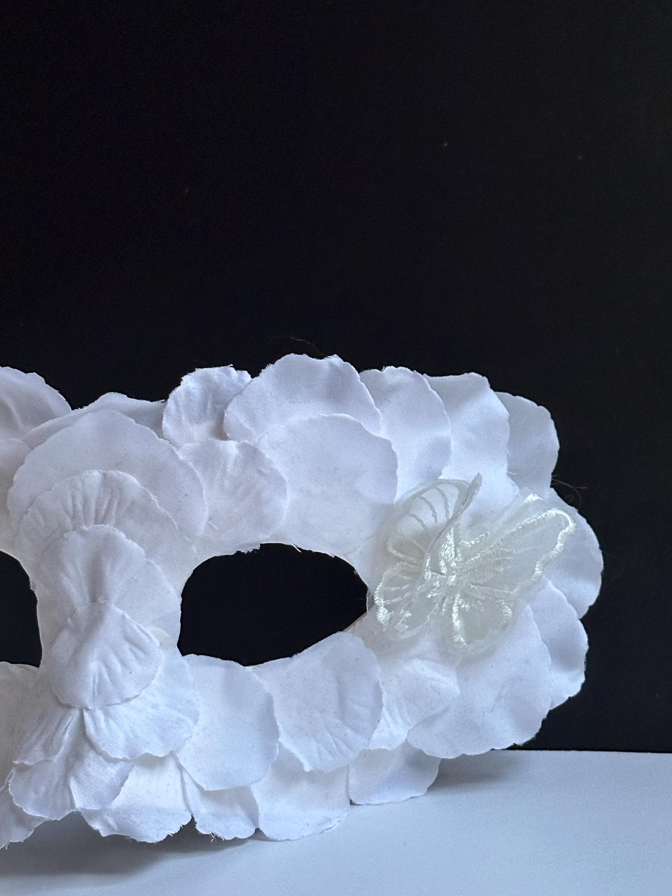 White Flower Masquerade Mask: Diner En Blanc Party - Handmade Floral ...