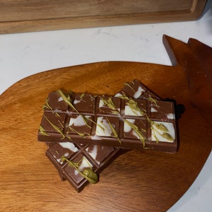 Knafeh Pistachio Chocolate (1 Bar) - Etsy