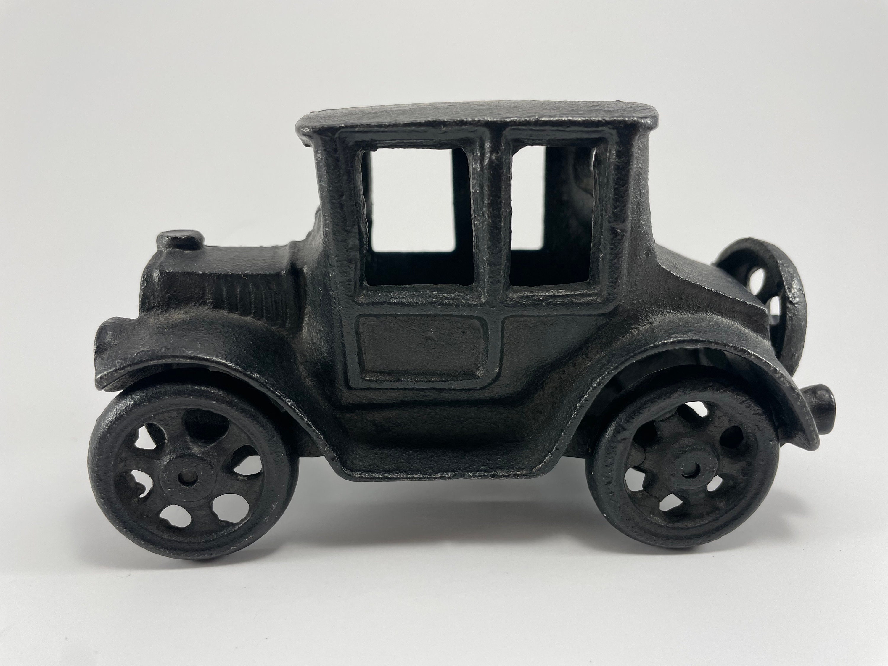 Vintage Black Cast Iron 1908 Ford Model T Coupe Toy Car IRON ART JM 131 ...