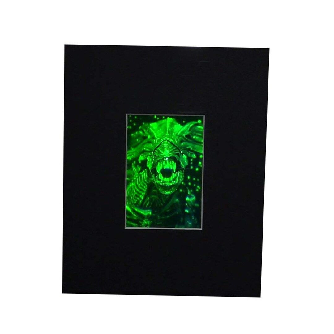 3D Alien Queen Hologram, Sci-fi Photopolymer Art (matted) - Etsy
