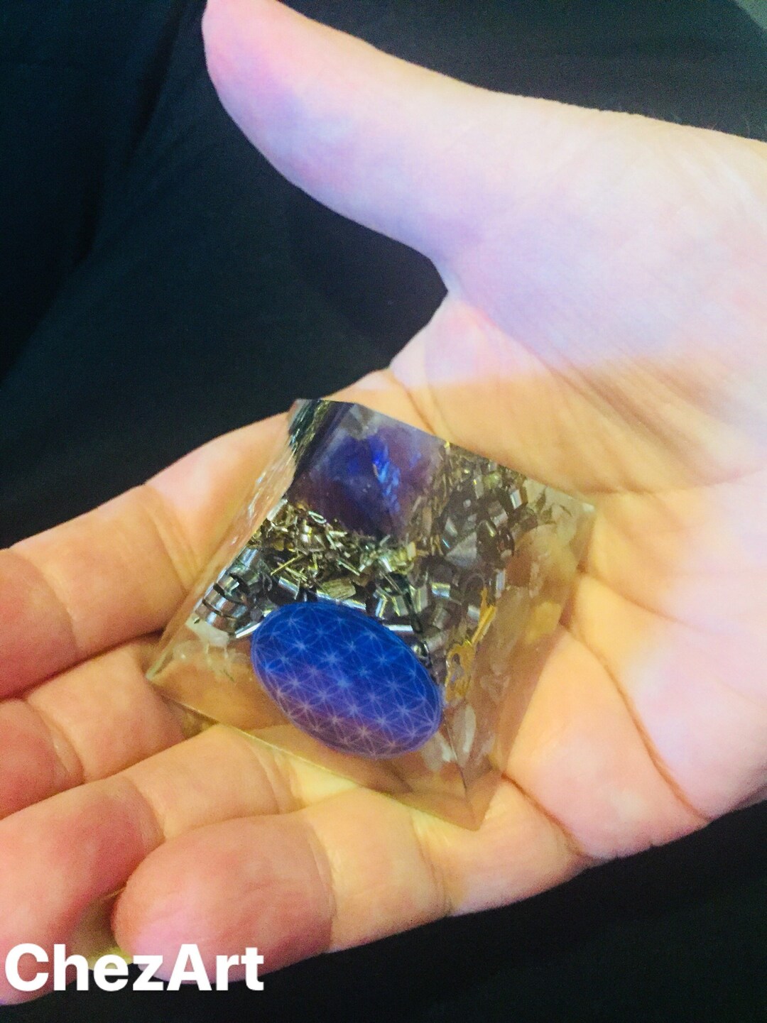 Cute Flower of Life Orgone Energy Pyramid W/ Amethyst and Rose Quartz ...