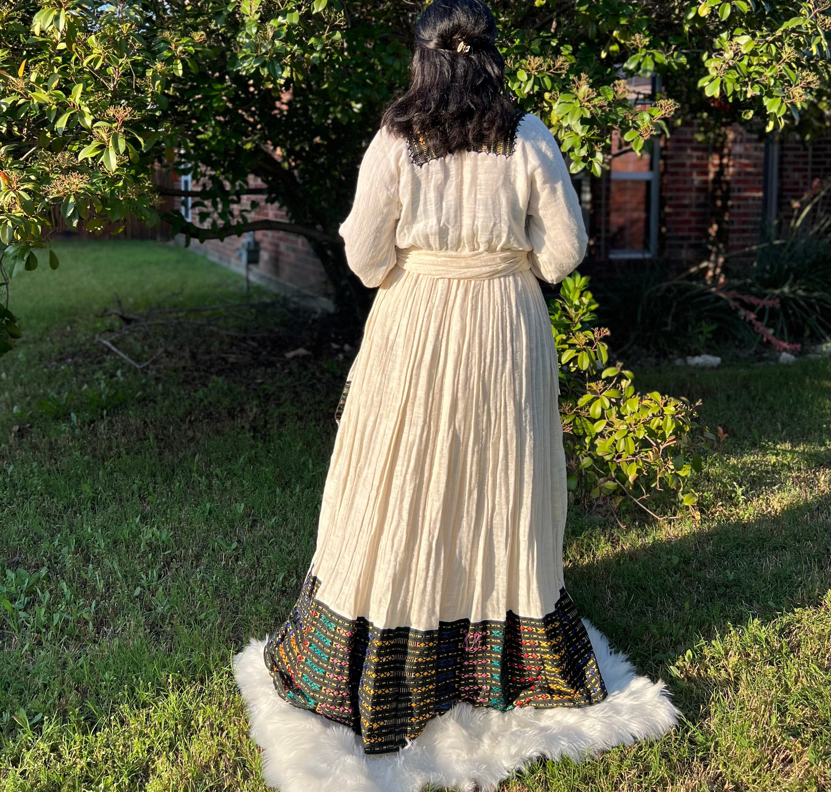 Lakomelza Tilfs • Ethiopian Wollo Amhara Sebez Tilf Fetil White Dress ...