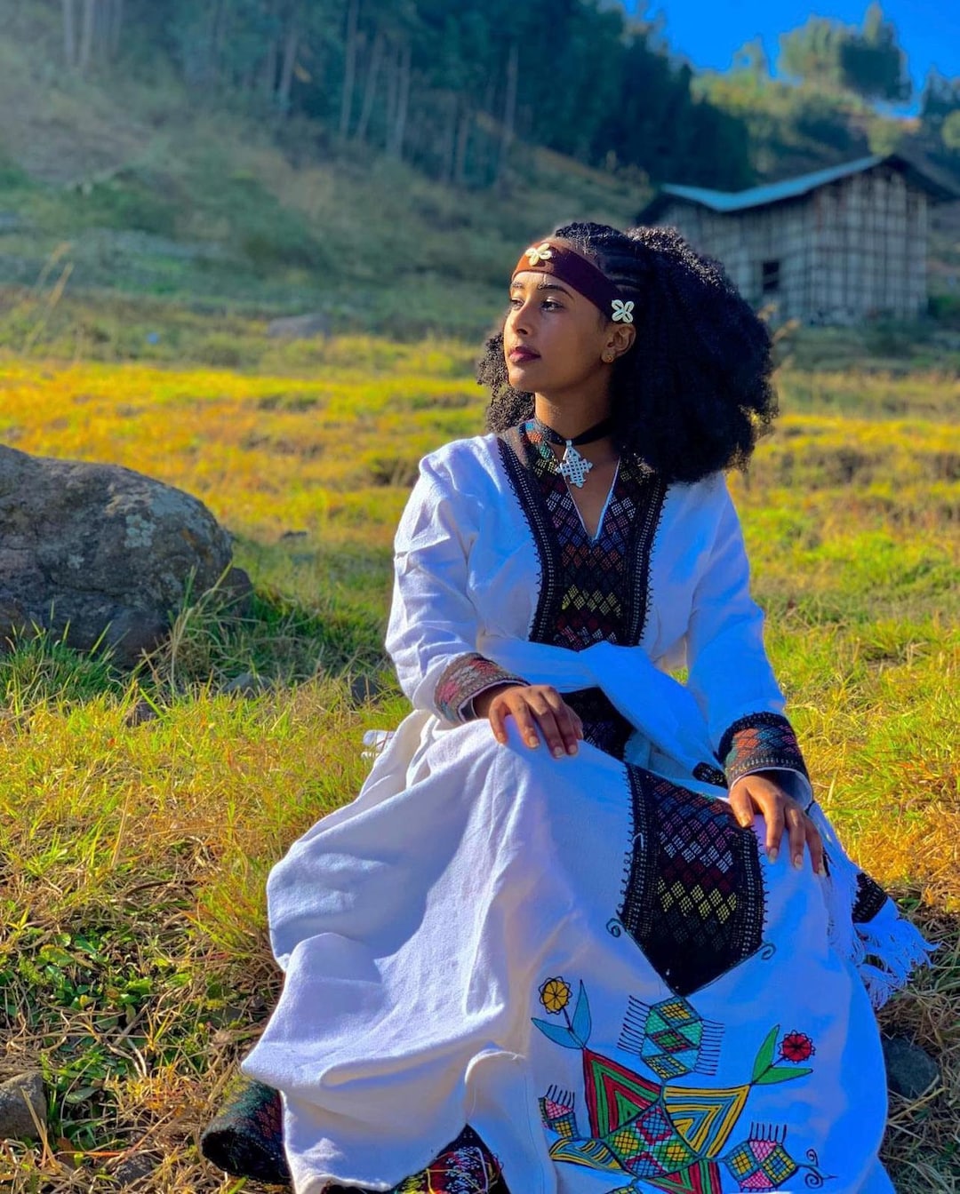Lakomelza Tilfs • Ethiopian Wollo Amhara Raya Fabric White Dress ...