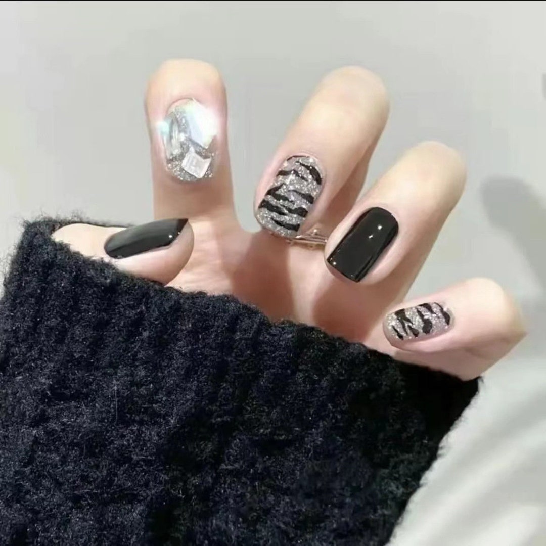 Silver Magic Mirror Pink Bubble Gradient Black Gel Nails, Press on ...