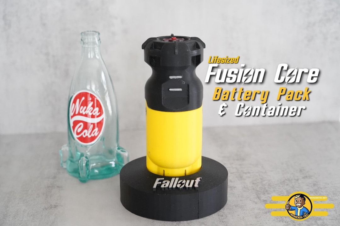 Life-size Fusion Core Battery Pack & Container /game Accurate / Fallout ...