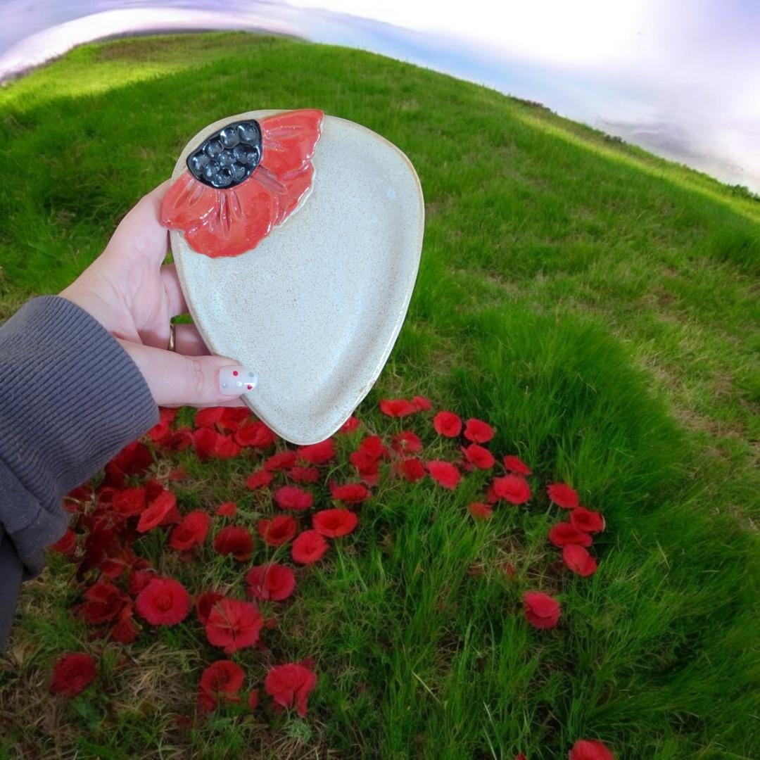 Poppy Spoon Rest. Handmade Pottery. Perfect Way to Hold Your Spoon! - Etsy