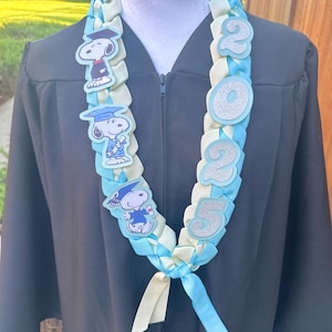 Snoopy Graduation Lei - Etsy