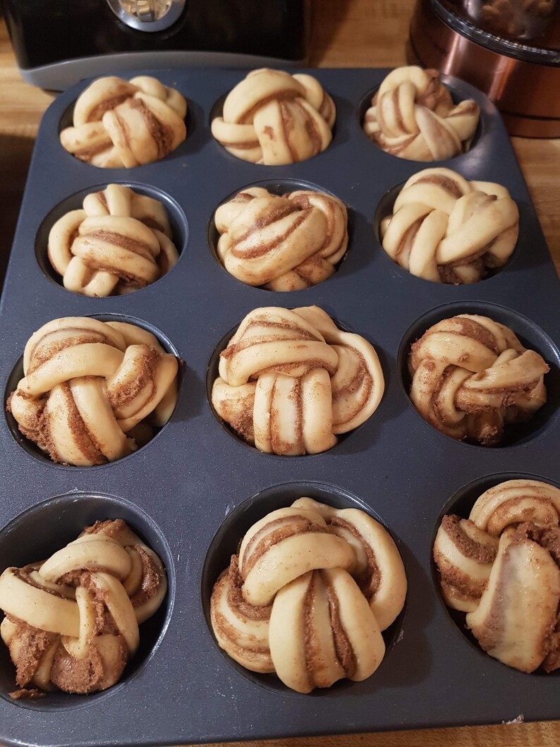 Braided Cinnamon Knots(1 Dozen) - Etsy