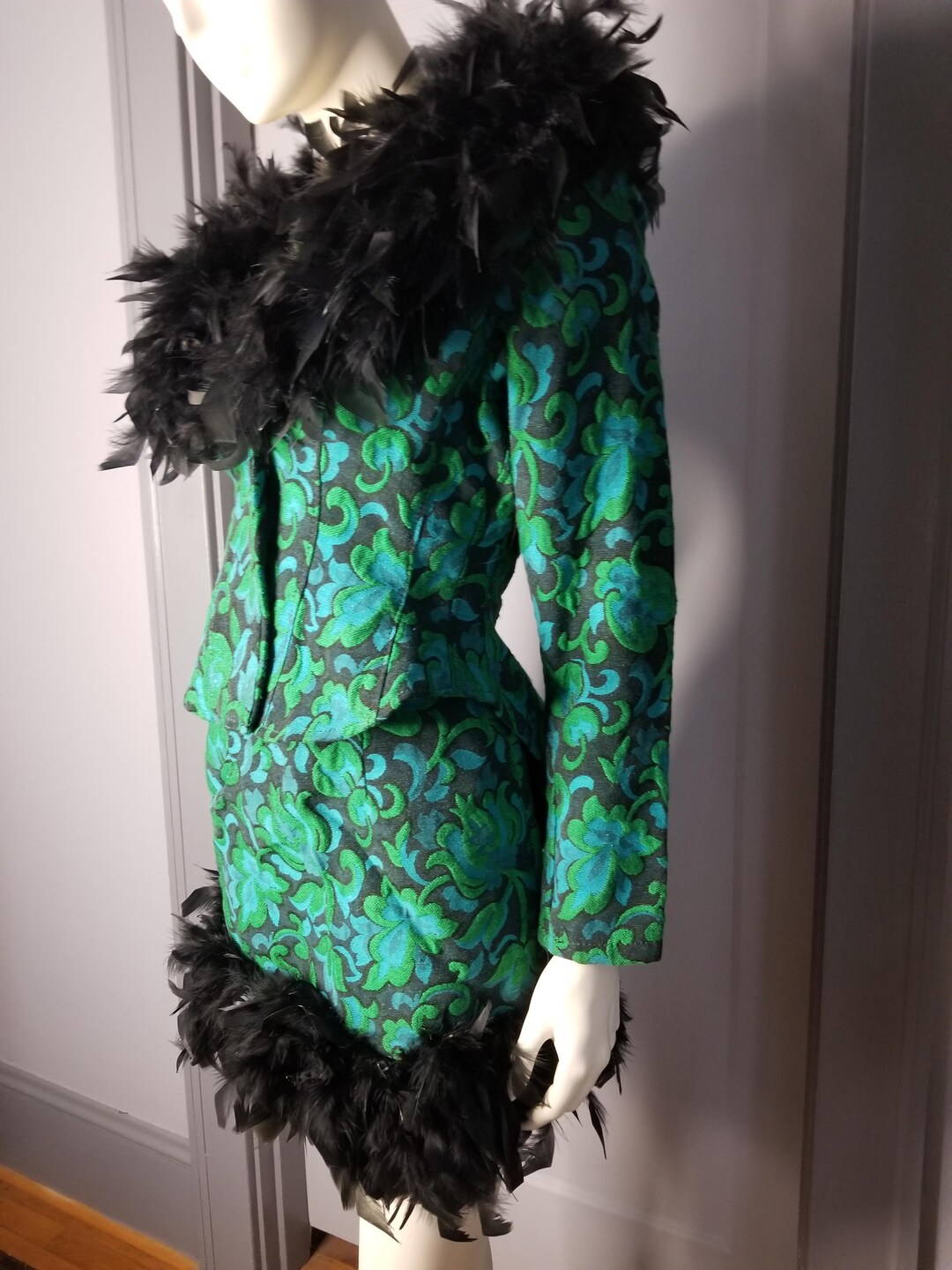 Naughty Lola Two Piece Runway Sample Penny Lane Tapestry Feathers Skirt ...