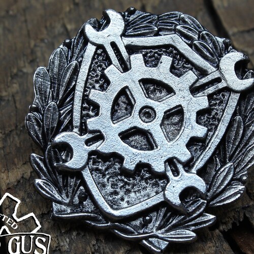 Raven Heraldic Badge Heraldry Cosplay Pin Handcrafted - Etsy