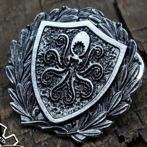 Wolf Heraldic Badge Heraldry Cosplay Pin Handcrafted - Etsy