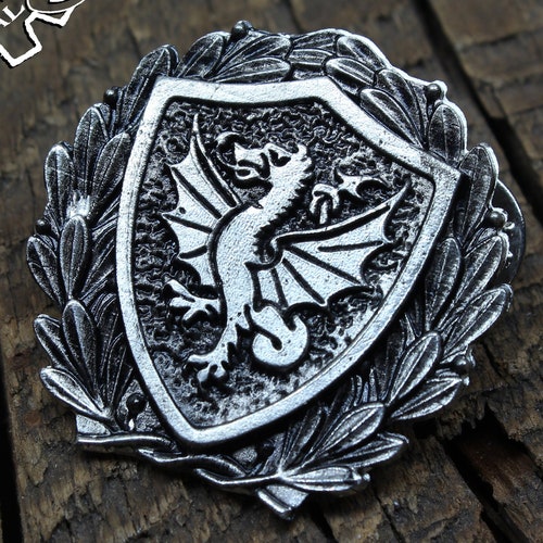 Raven Heraldic Badge Heraldry Cosplay Pin Handcrafted - Etsy