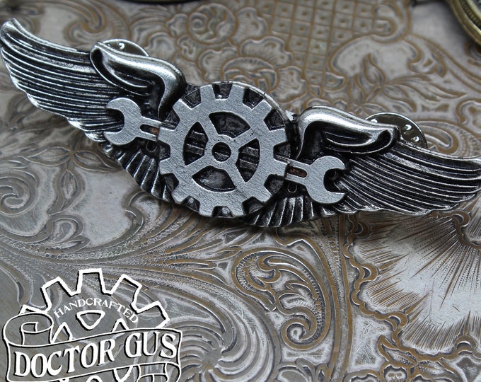 Clover Heraldic Badge Heraldry Cosplay Pin Handcrafted - Etsy