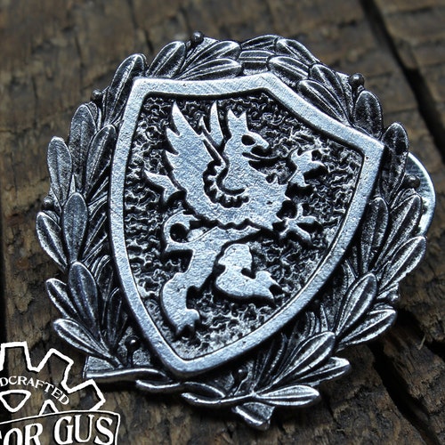 D20 Nat 20 Heraldic Badge Heraldry Cosplay Pin Handcrafted - Etsy