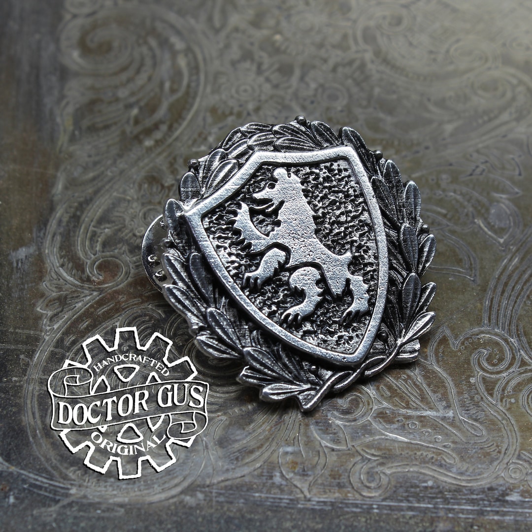 Bear Heraldic Badge - Heraldry Cosplay Pin - Handcrafted Pewter ...