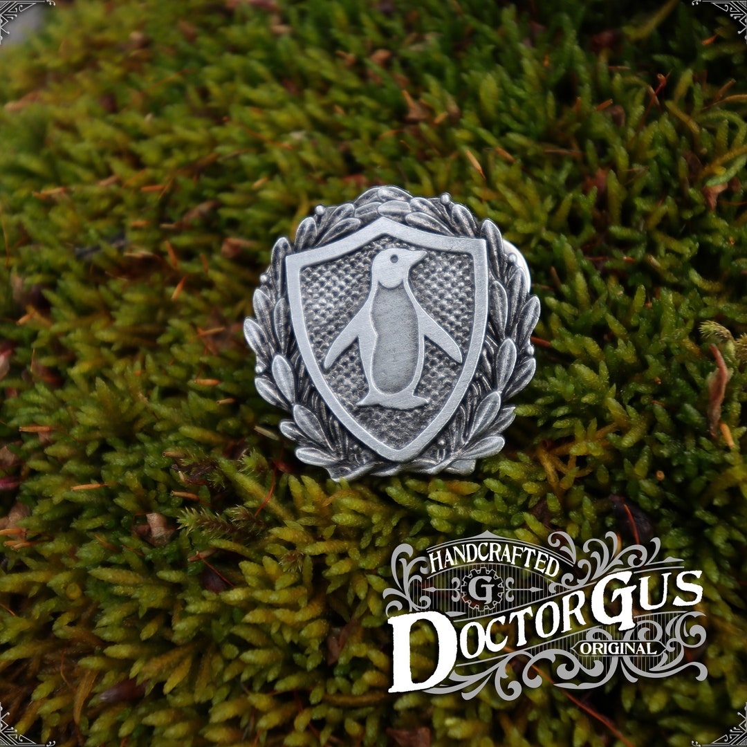 Penguin Heraldic Badge - Heraldry Cosplay Pin - Handcrafted Pewter ...