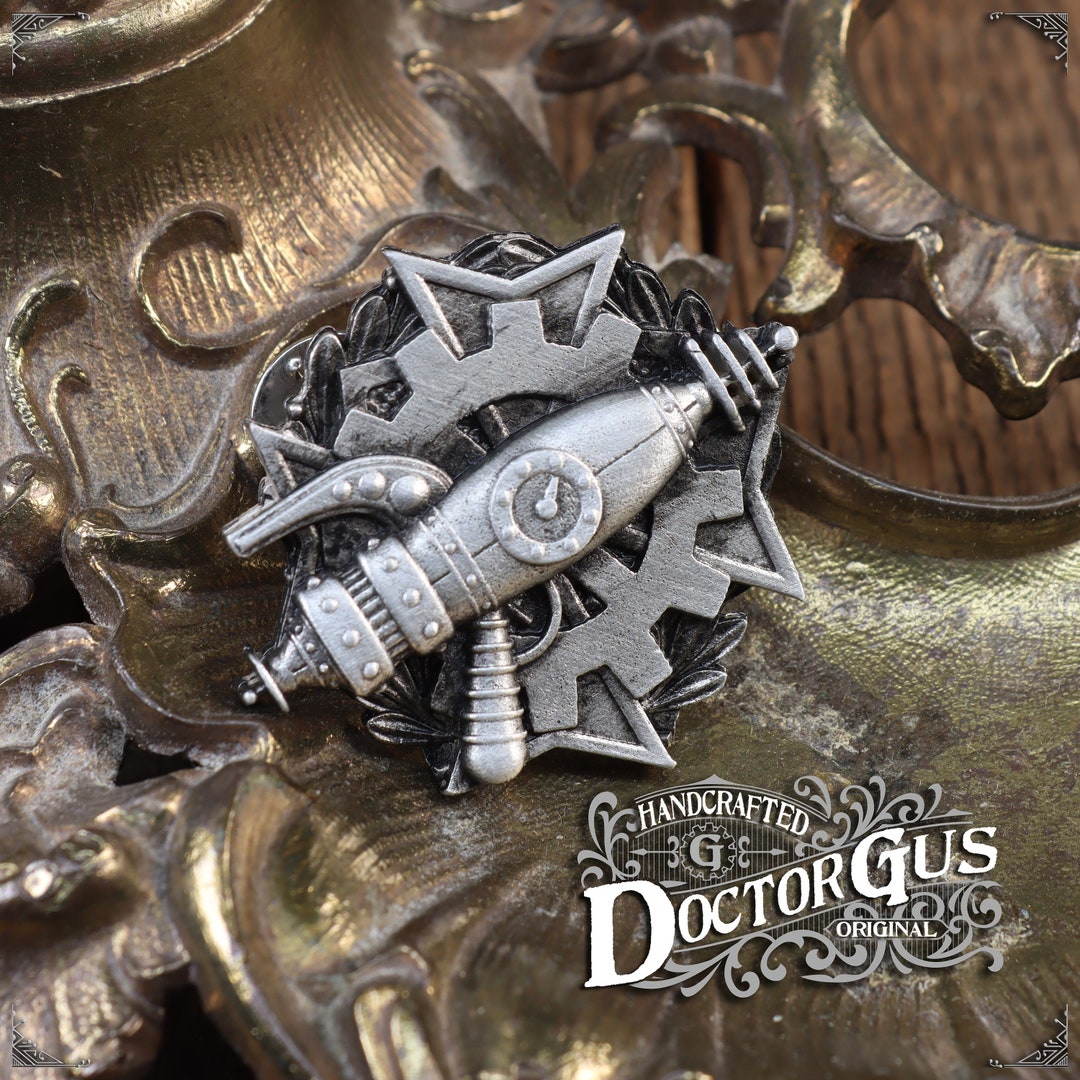 Raygun Badge - Steampunk Ray Gun Brooch - Fine Handcrafted Pewter ...