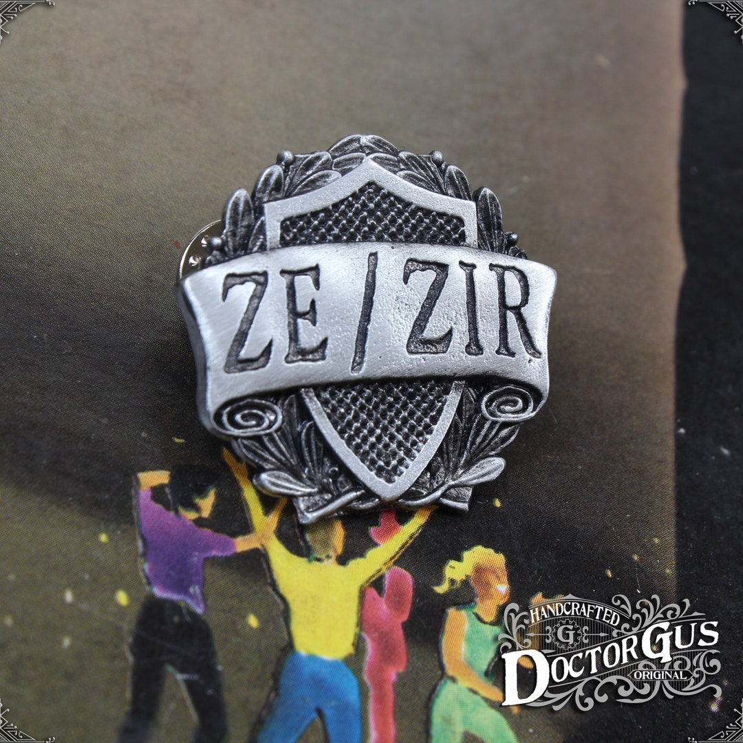 Ze / Zir Neo Pronoun Badge - Pride Pronoun Pin - Handcrafted Pewter ...