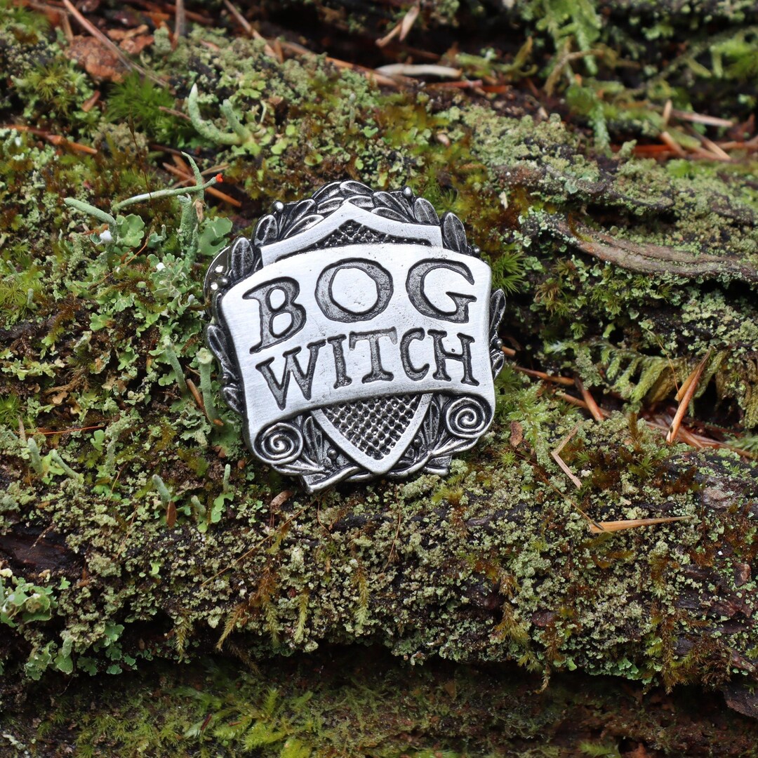 Bog Witch Class Badge - RPG Character Class Pin - Handcrafted Pewter ...