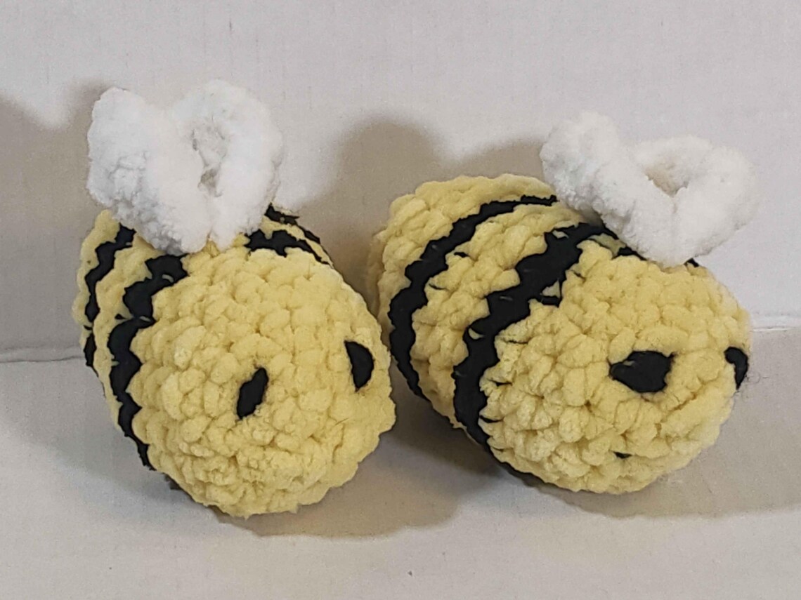 Crochet Bee Stuffie - Etsy