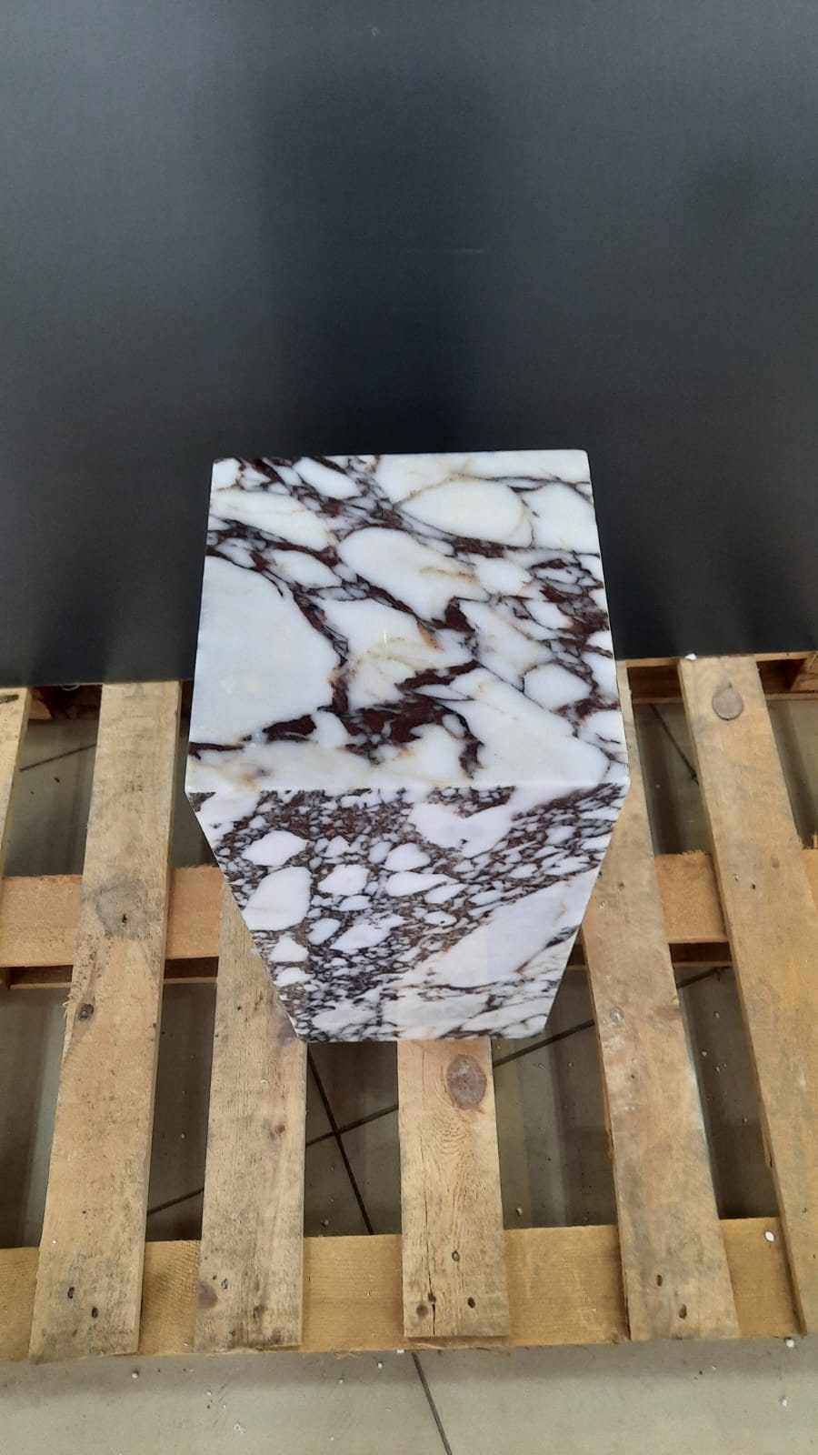 Calacatta Viola Marble Plinth Coffee Table , Marble Coffee Table ...