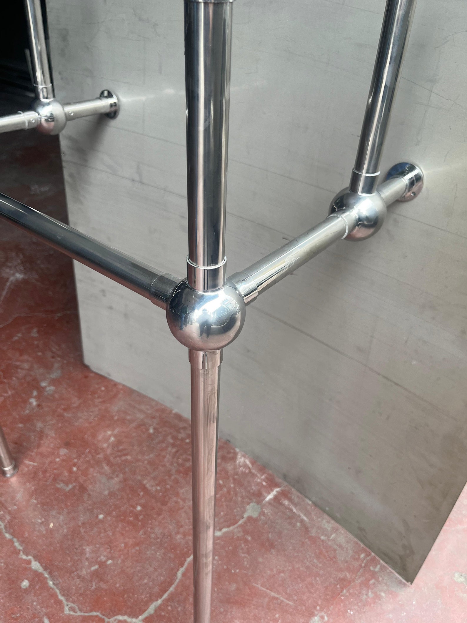Chrome Sink Legs, Custom Chrome Lucite Sink Legs | Luxury Sink Base ...
