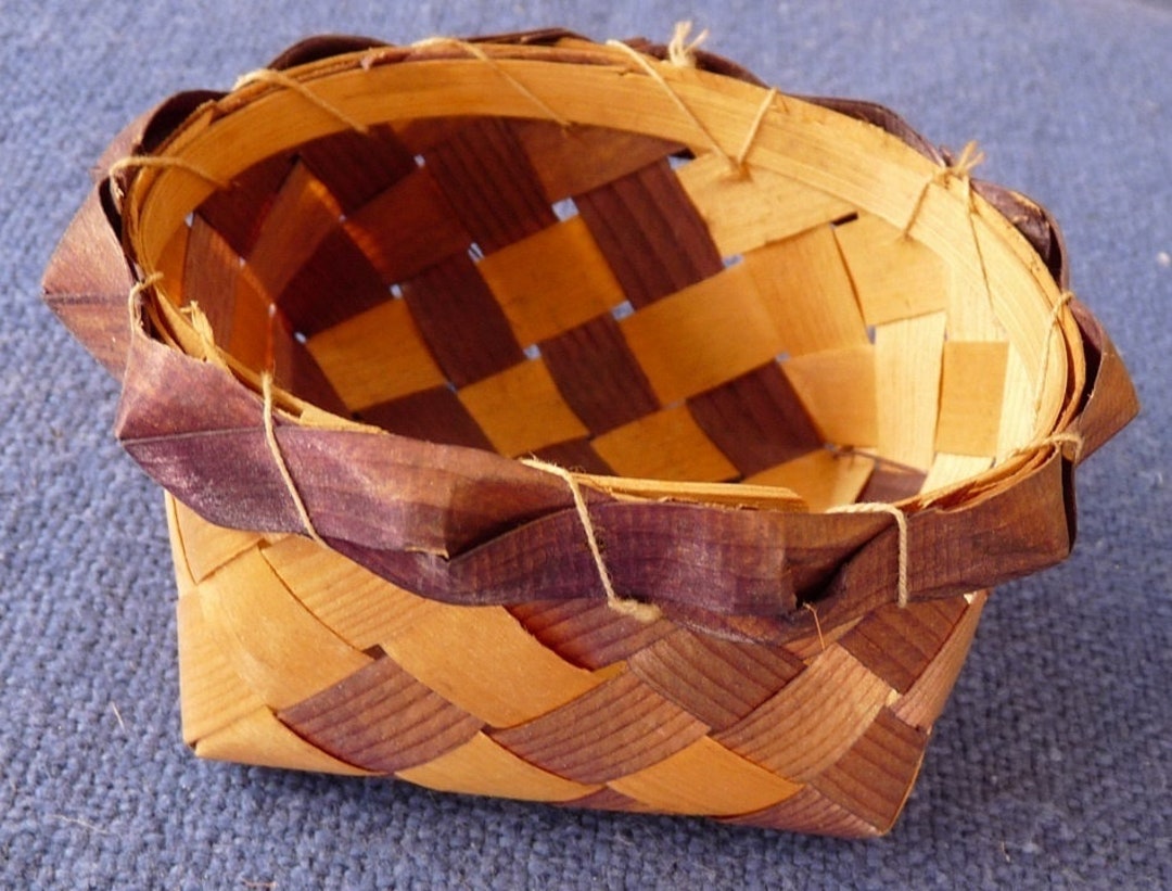 Easter Basket Candy Splint Vintage Fancy Small Purple Accessory Home ...