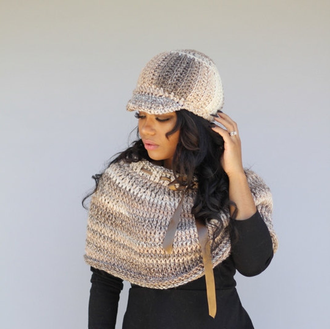 Cap and Caplet in Brown with flecks of creame Crochet - Etsy Italia