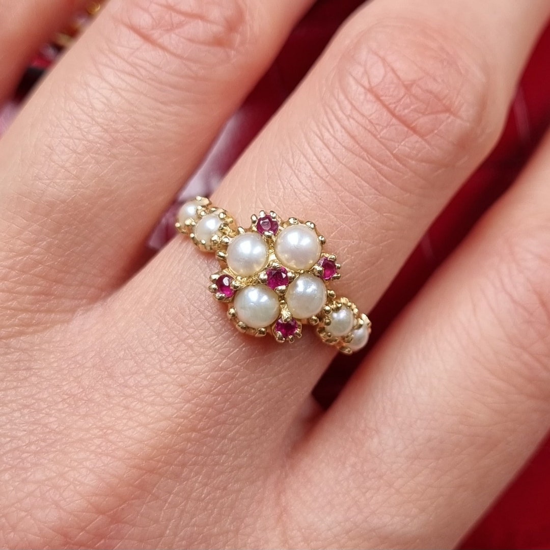 14CT Vintage Pearl and Ruby Ring - Etsy