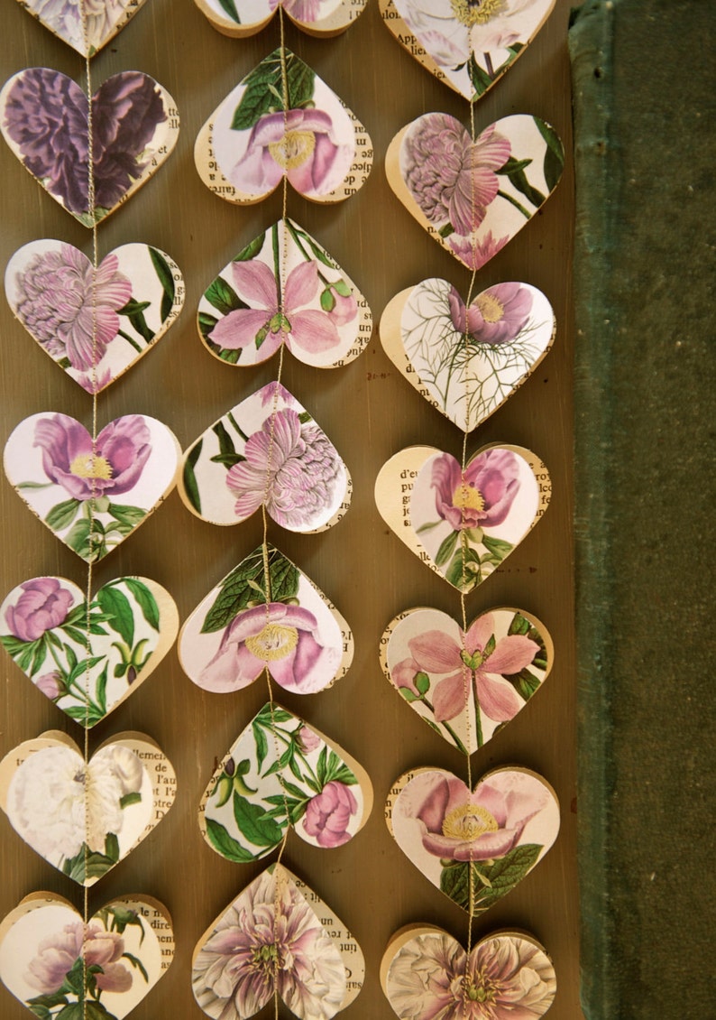 Heart garland Mothers day vintage Purple garland Flower | Etsy
