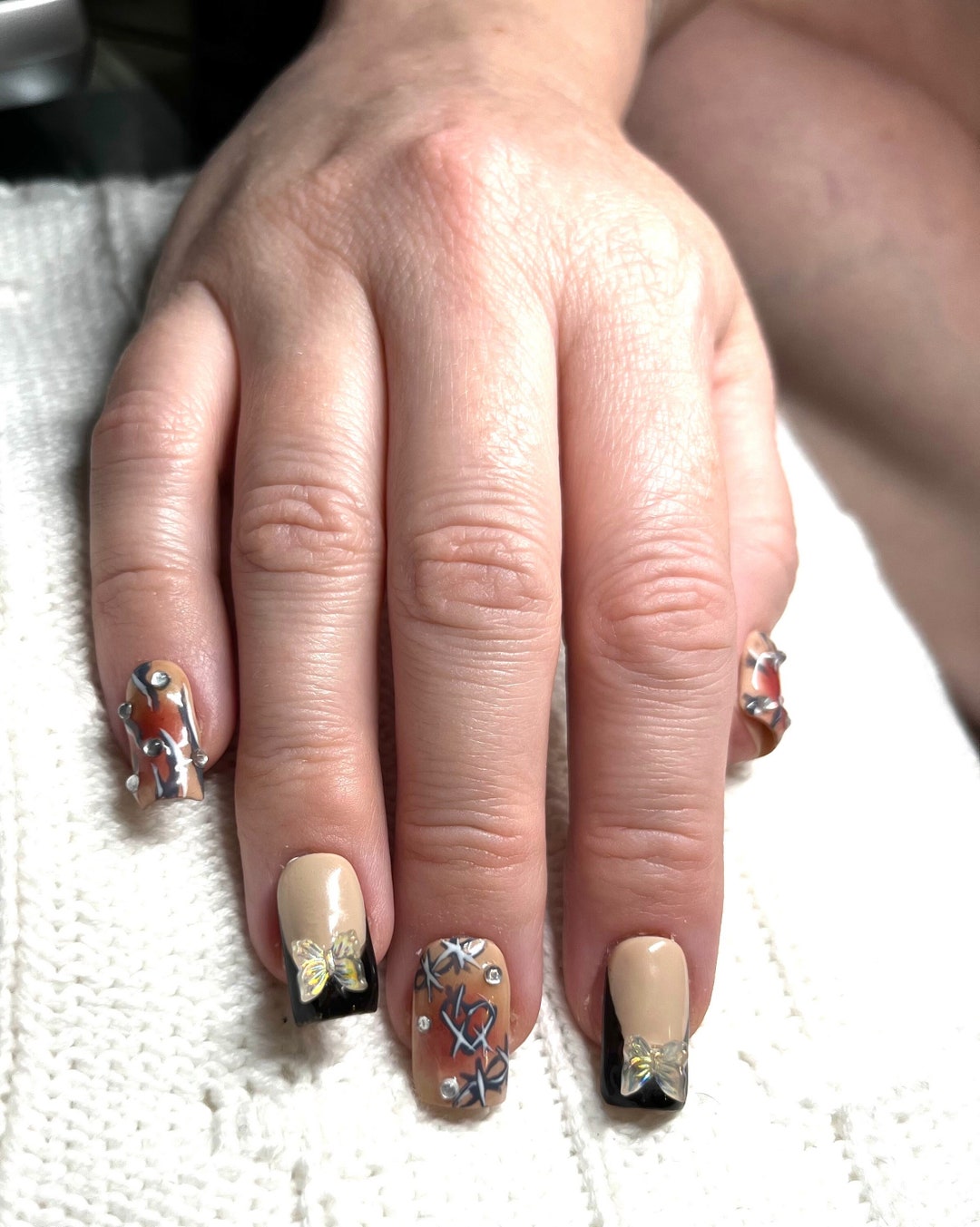 Barbed Wire Butterflies Press on Nails - Etsy