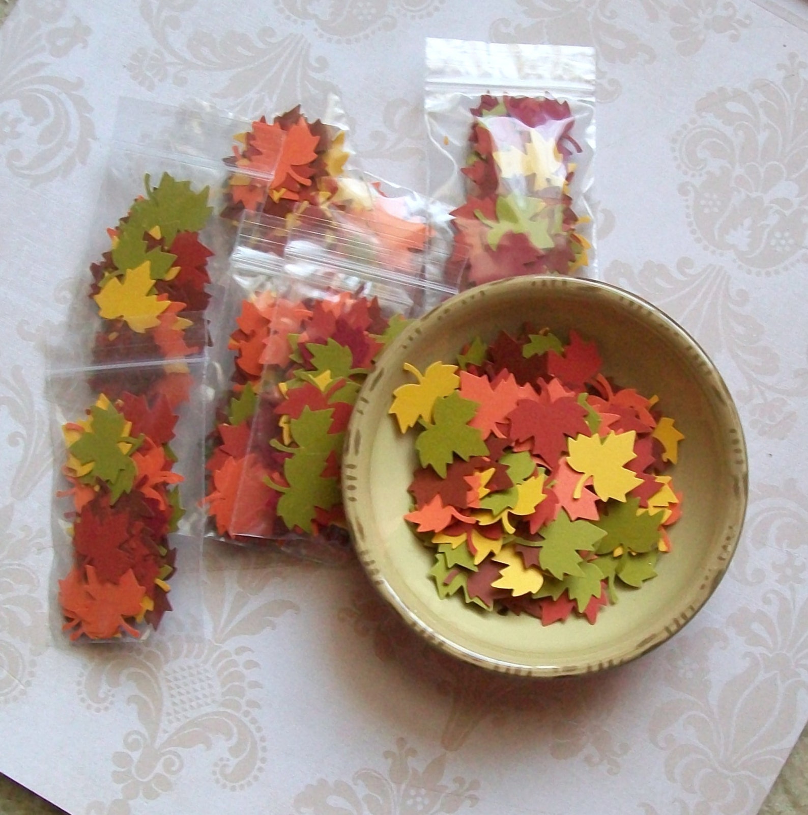 Maple Leaf Leaves Fall Confetti 500 Pieces Autumn Mix | Etsy