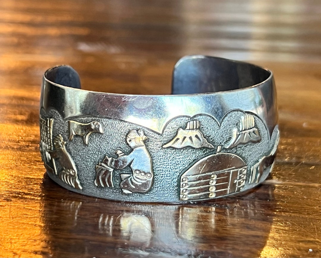 Navajo Storyteller Bracelet by Russ Rockbridge - Sterling Silver - Etsy