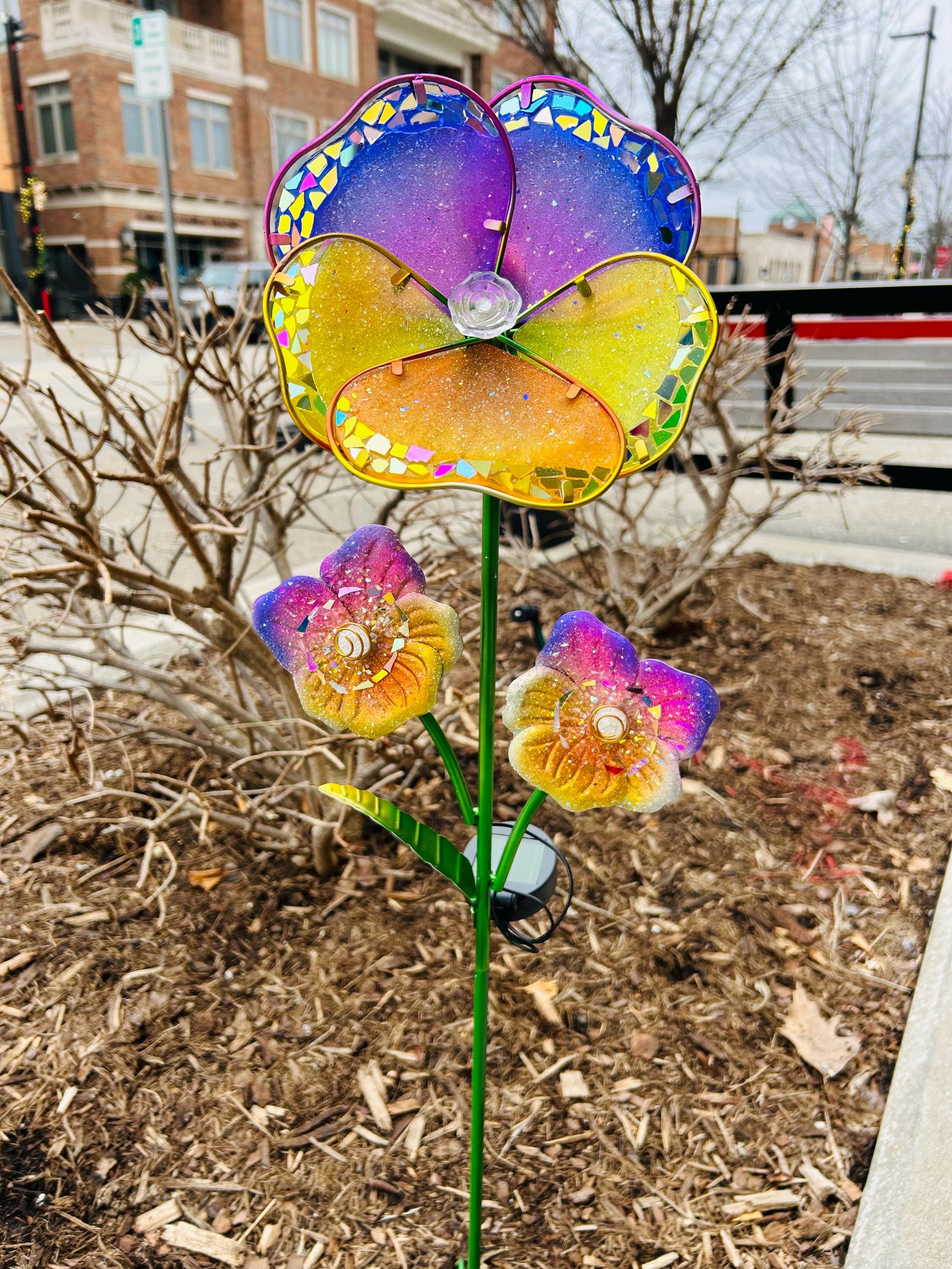 Solar Flower .. Blingthingzbylori .. Garden Art .. Yard Art .. Gift for ...