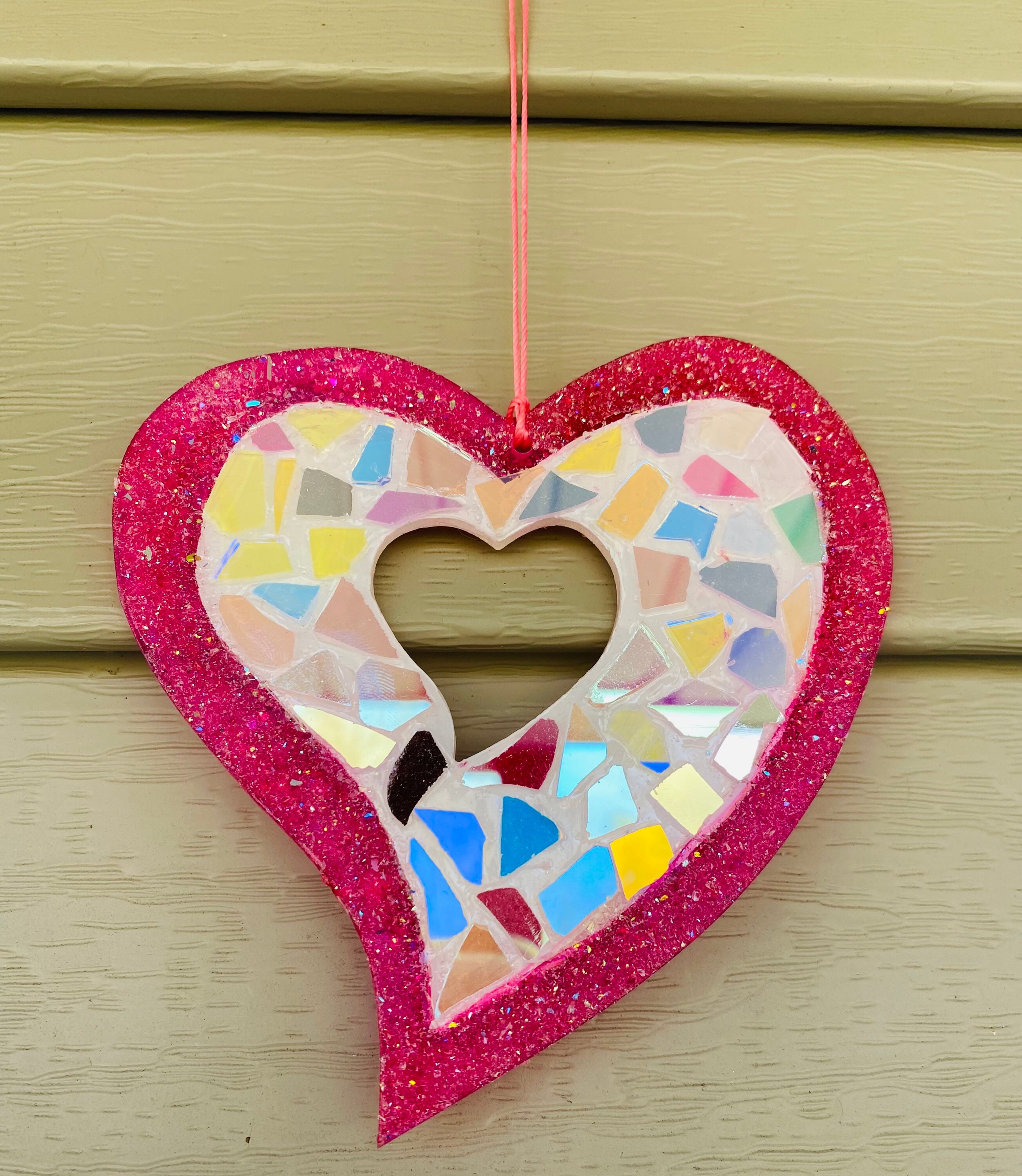Heart.. Blingthingzbylori.. Suncatcher.. Garden Art.. Yard Art ...