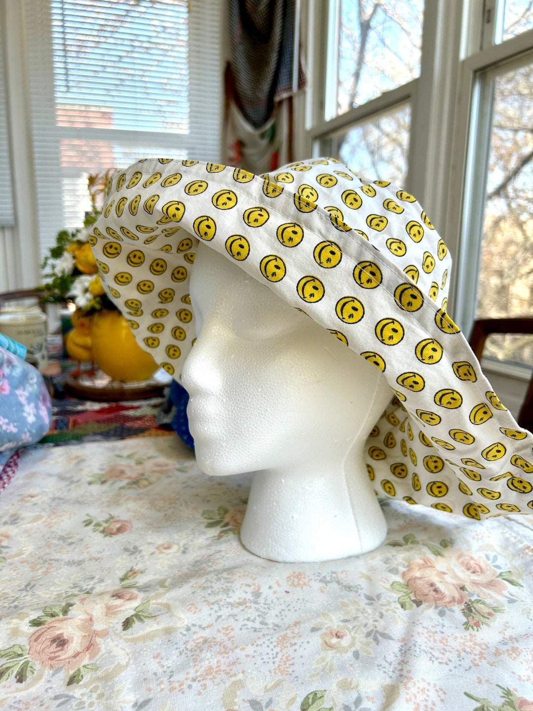 90's Smiley Face Wide-brimmed Sun Hat - Etsy