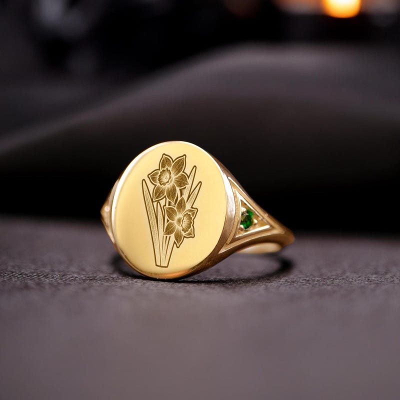 Tree Signet Ring - Etsy